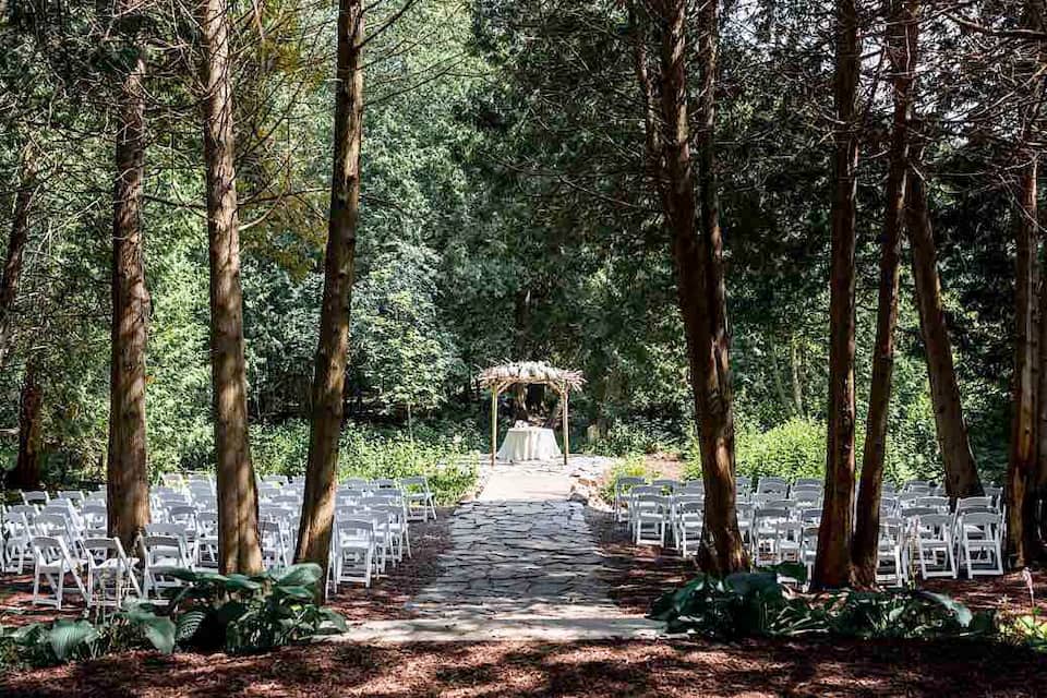 5 Top Airbnb Mansion Wedding Venues • BELLAMY LOFT